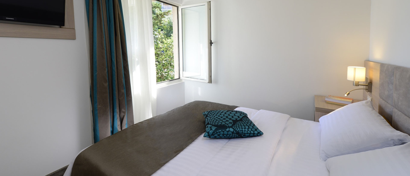 Single Room – Accommodation — Grand Hotel Adriatic